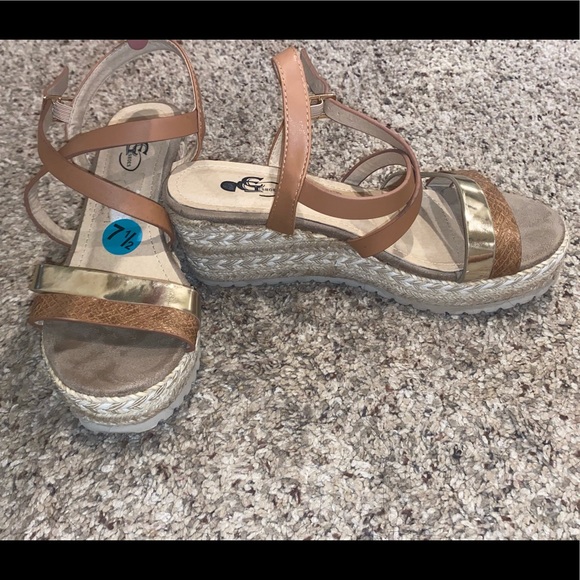 CG Shoes | Shoes | Tan Espadrilles Wedges | Poshmark